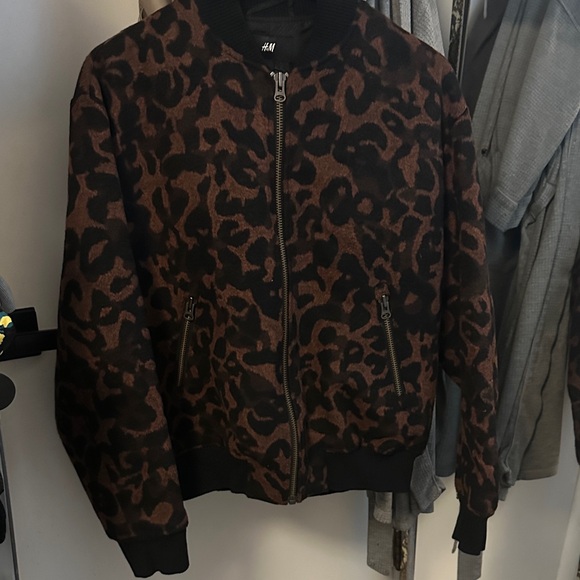 H&M | Jackets & Coats | Hm Brown And Black Leopard Print Bomber Jacket ...